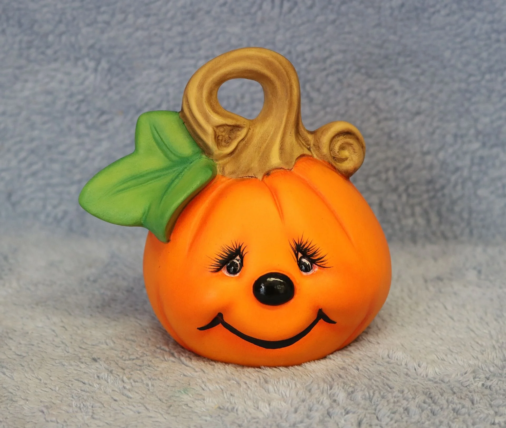 Teva Outdoor Footwear DIY Mini Ceramic Halloween Planters - Set Of 12 ...