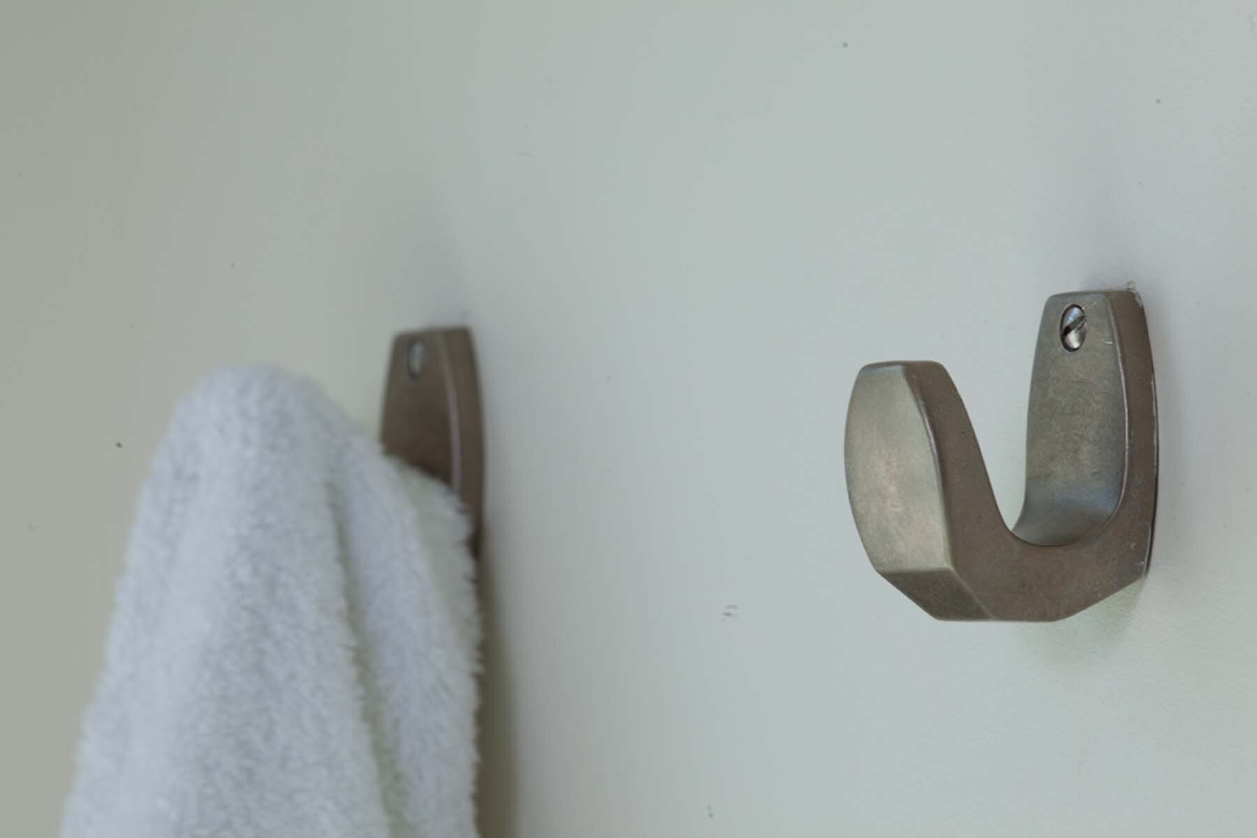 CH-K1 Kyoto Robe Hook | Sun Valley Bronze Hardware