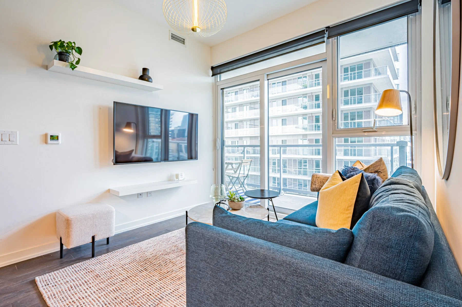 Iloffs Condo in Toronto | Toronto Boutique Apartments — Toronto ...