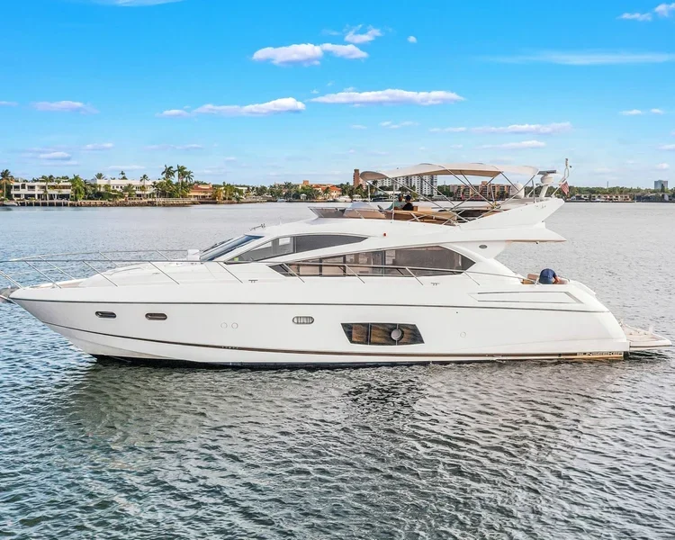 Yachts, Catamarans, & Boats in Miami — Aqua Experiences | Yacht Charters & Boat Rentals