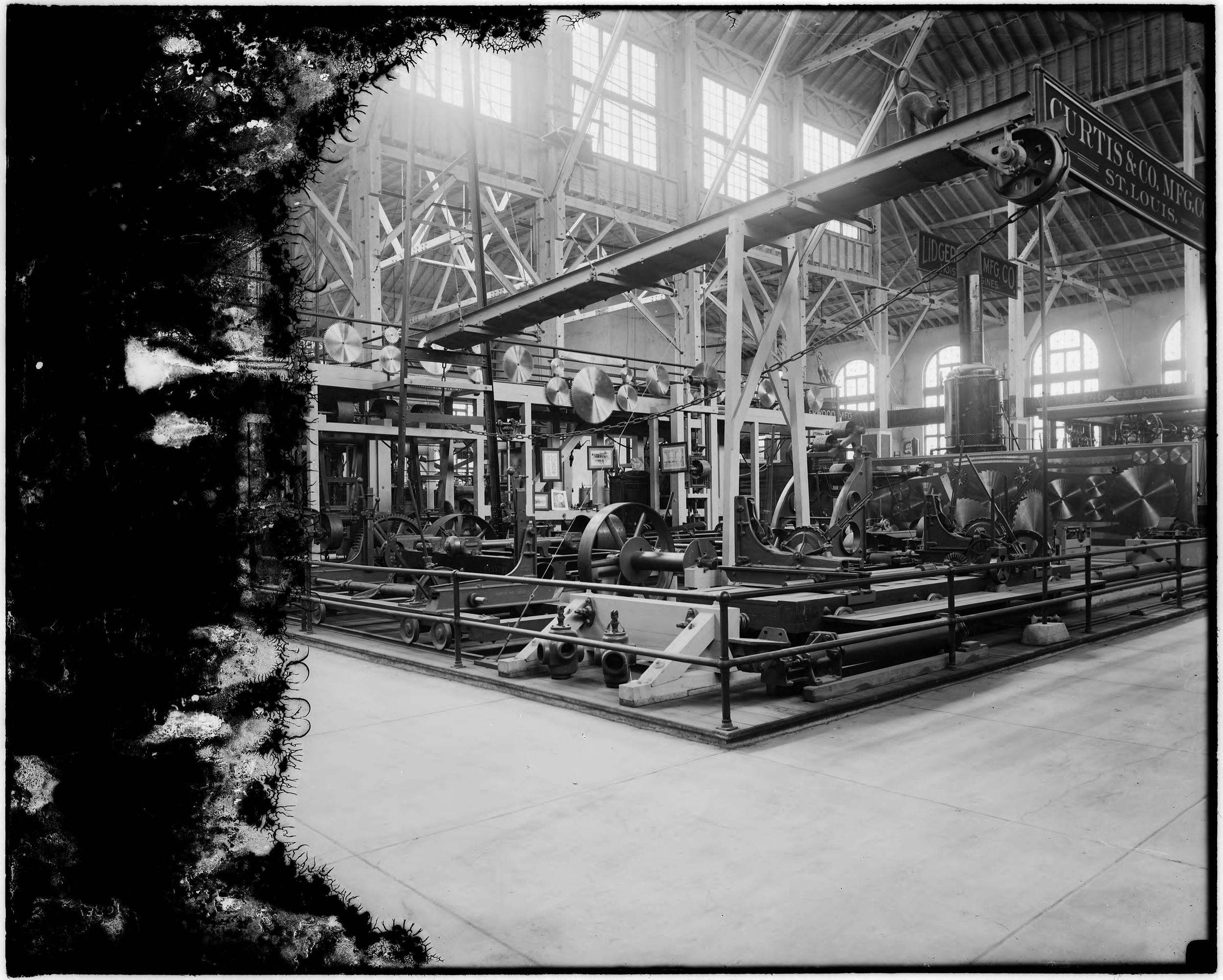 Inside the Palace of Machinery — 1904 St. Louis World’s Fair - Old ...