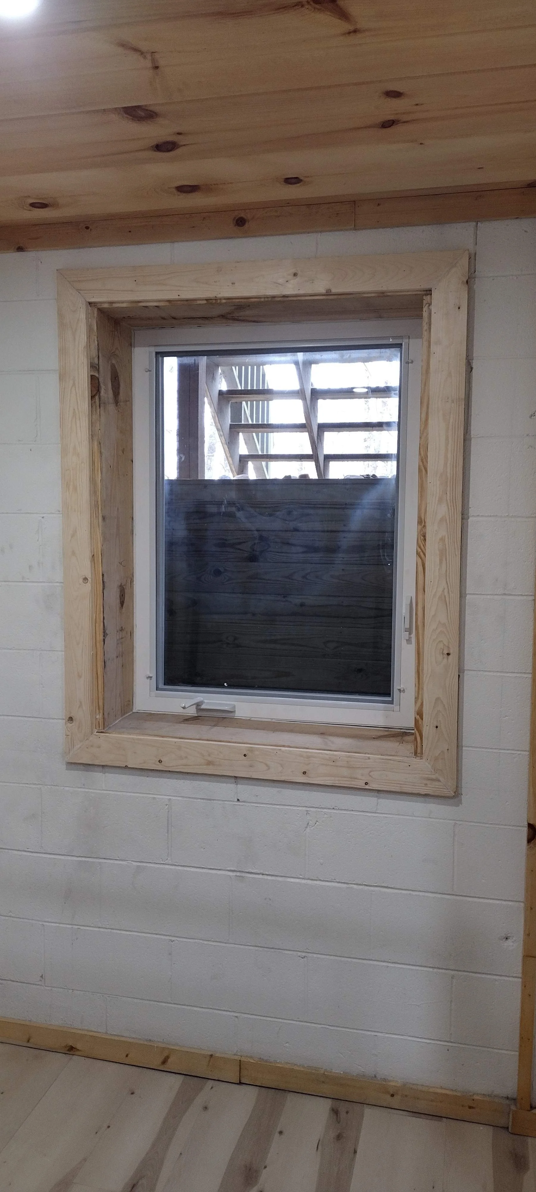 egress - Do I need a lintel for window openings cut through a block ...