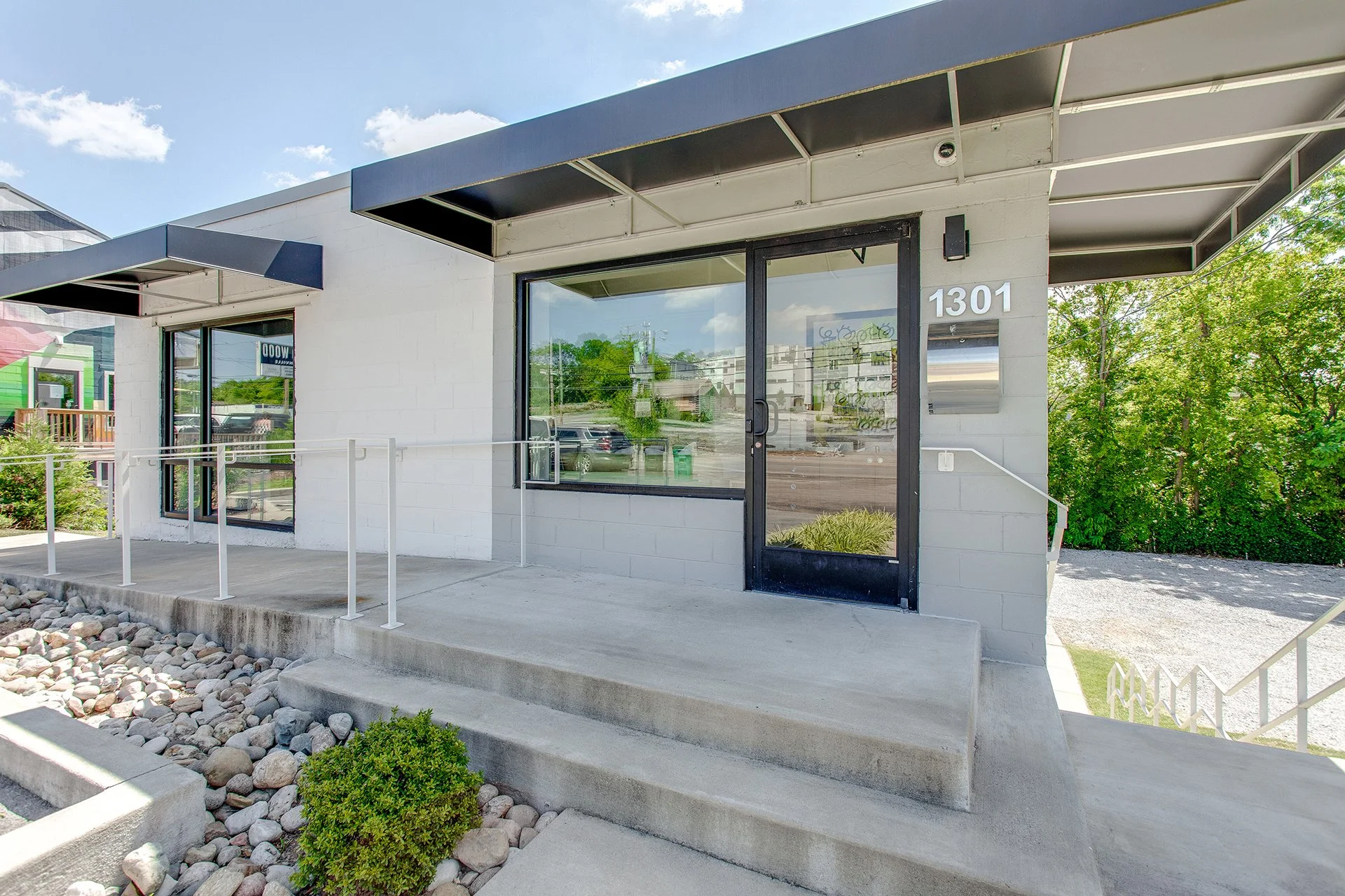 Development Commercial — Armstrong Reale State