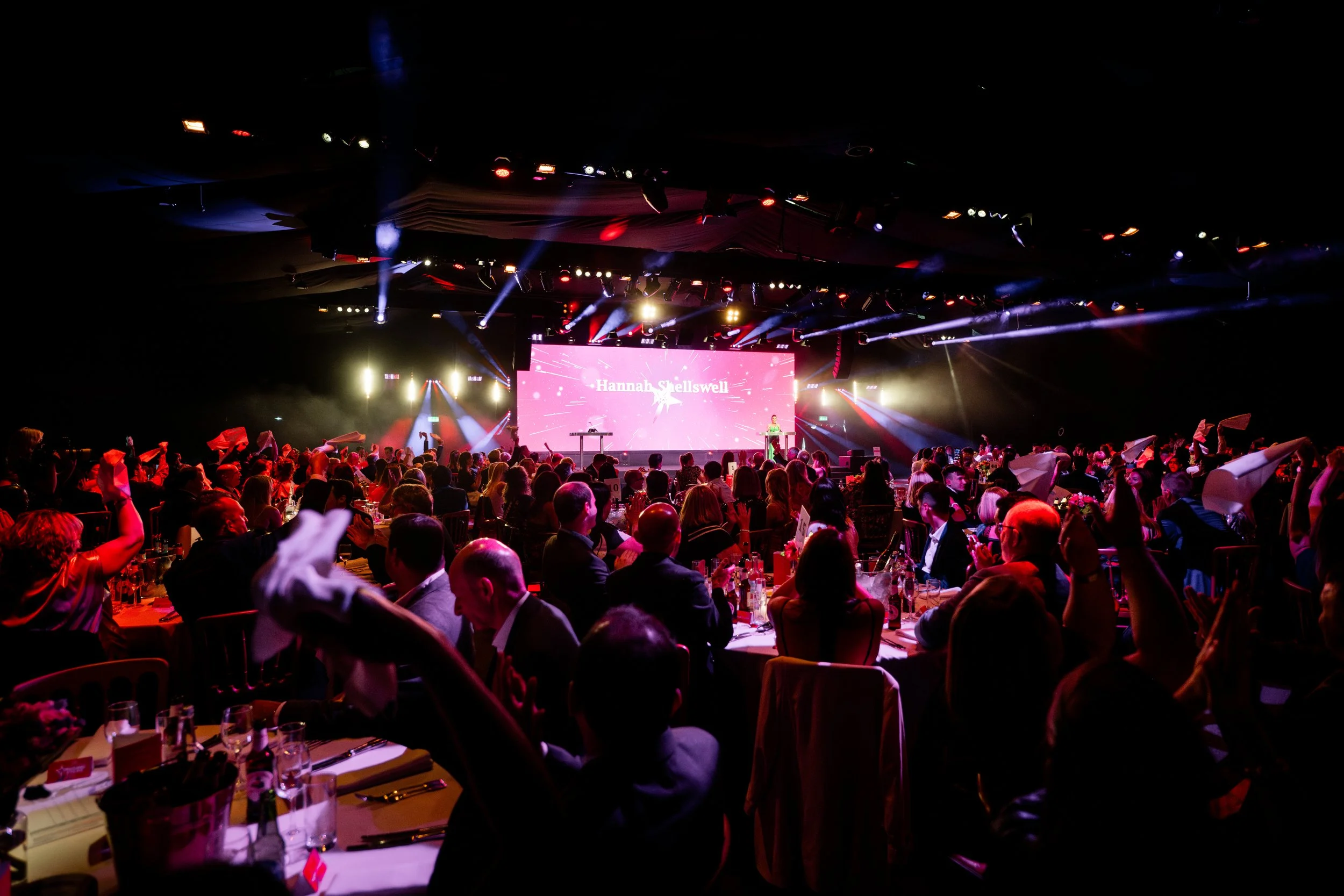 Hannah Shellswell | Professional Event Host & Presenter