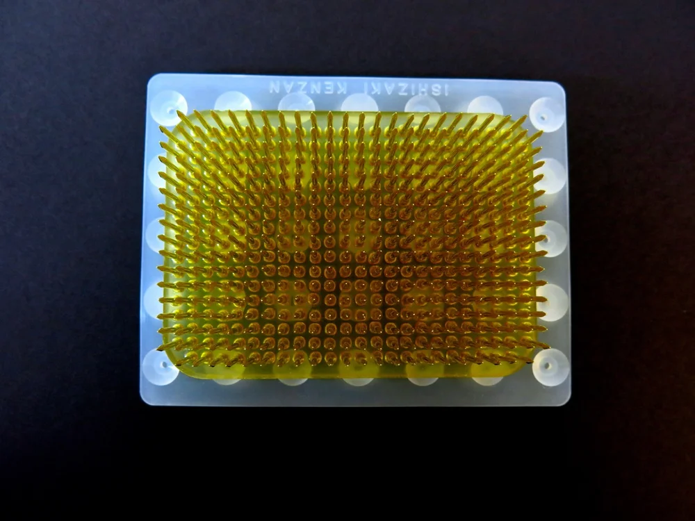 Introducing The Resin Kenzan — the ikebana shop