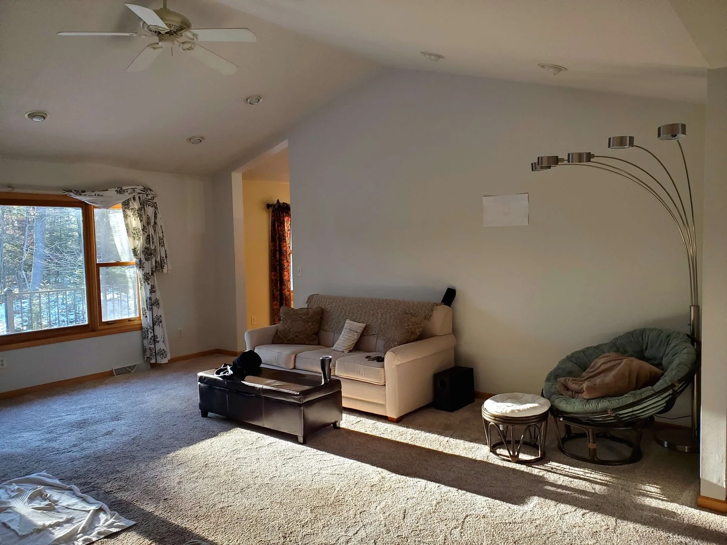 A Living Room Fireplace / TV Wall Challenge Involving the Furniture ...