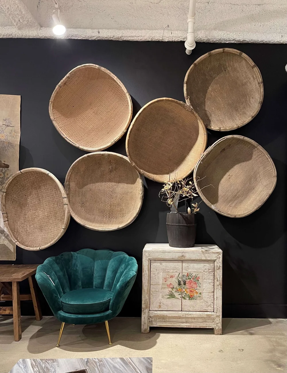 Wall Decor Ideas - Antiques and Vintage Objects — DESIGNED