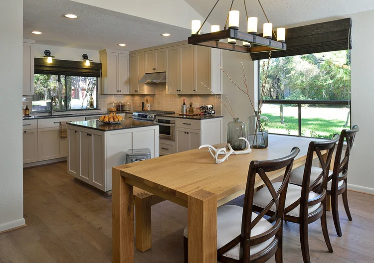 Kitchen Island vs Peninsula: Which Layout is Best for Your Home? — DESIGNED