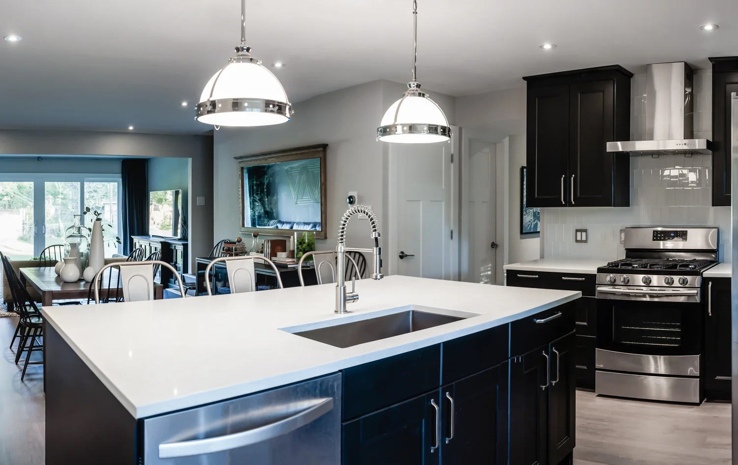 BEFORE & AFTER: Here's What Happens When An Interior Designer Remodels ...