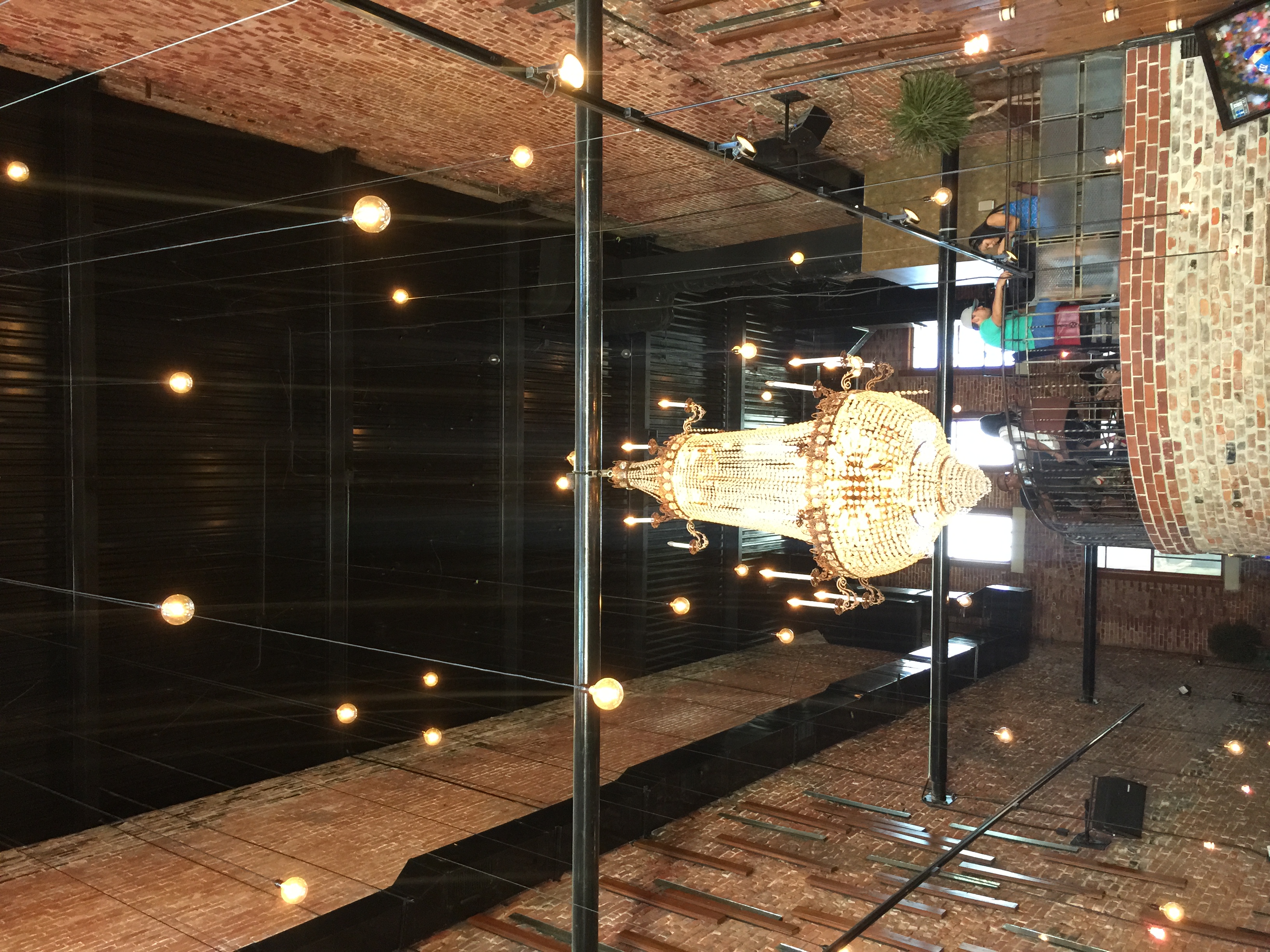 Houston's 'Hearsay Gastro Lounge' Attracts Repeat Customers With ...