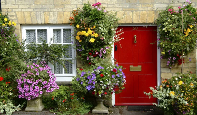 25 Inspiring Exterior House Paint Color Ideas: Sherwin Williams ...