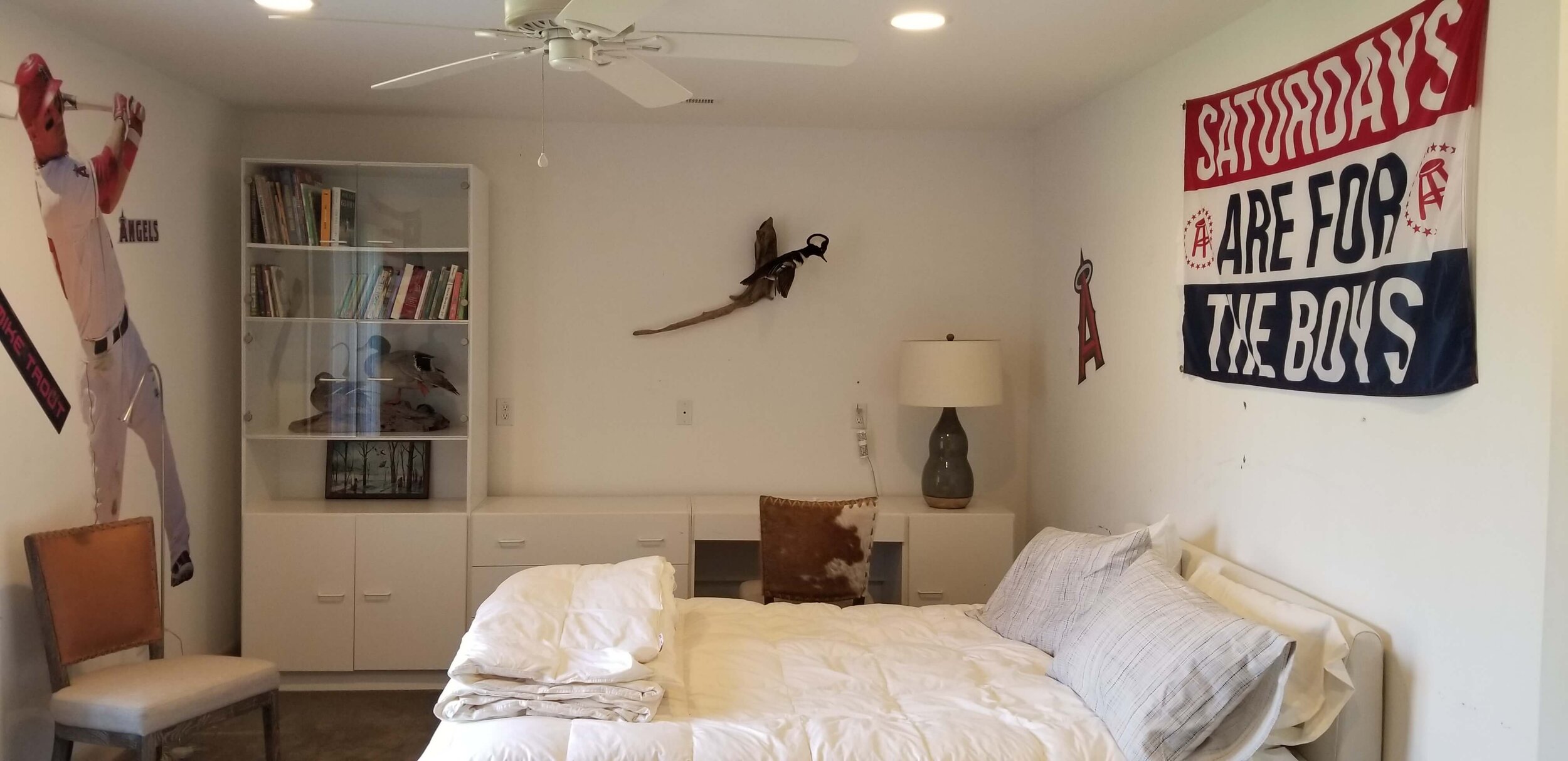 Two College-Aged Boys' Bedrooms Grow Up But Keep A Masculine Vibe ...