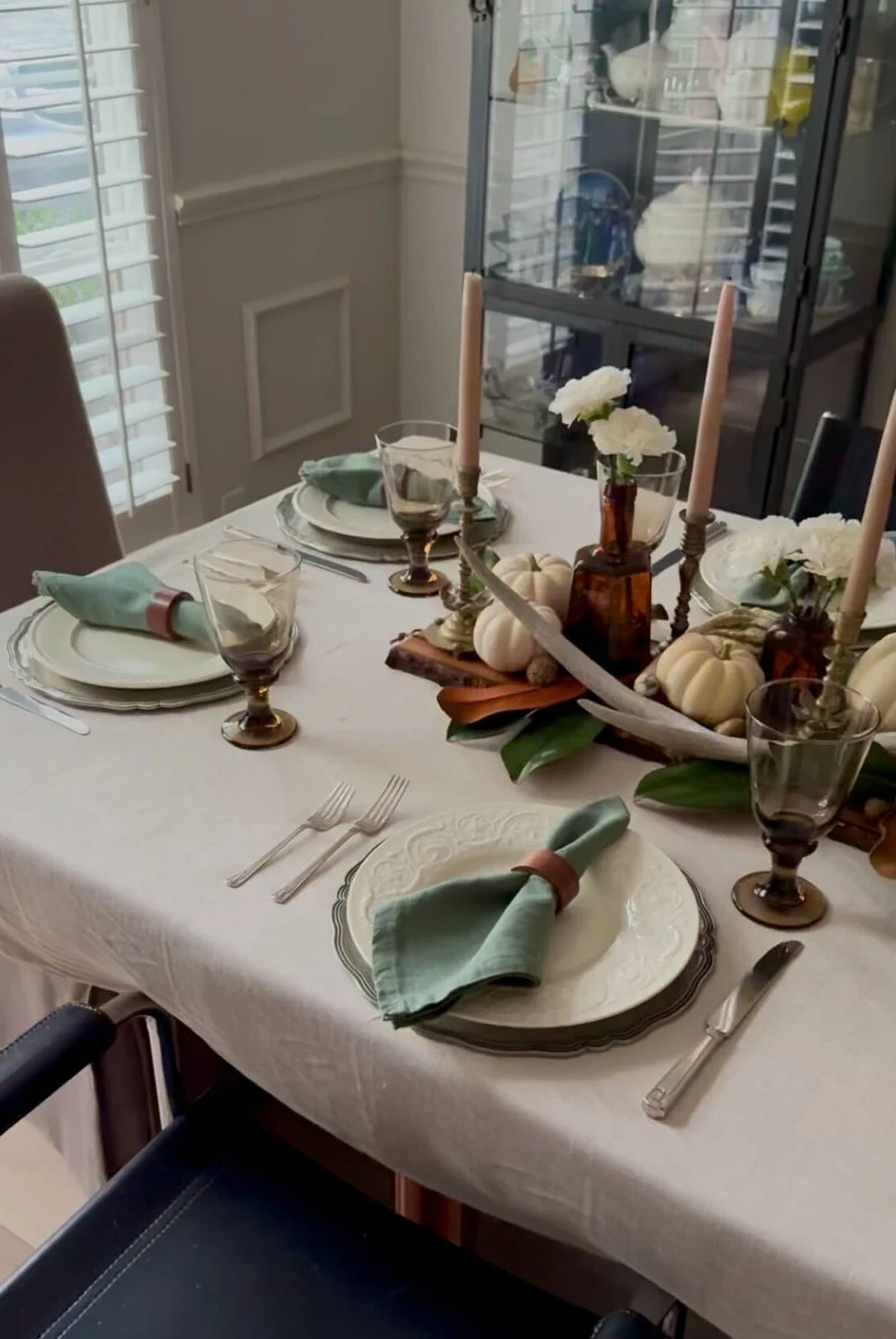 Holiday Dining Table Hacks to Seat More People at Your Table! — DESIGNED