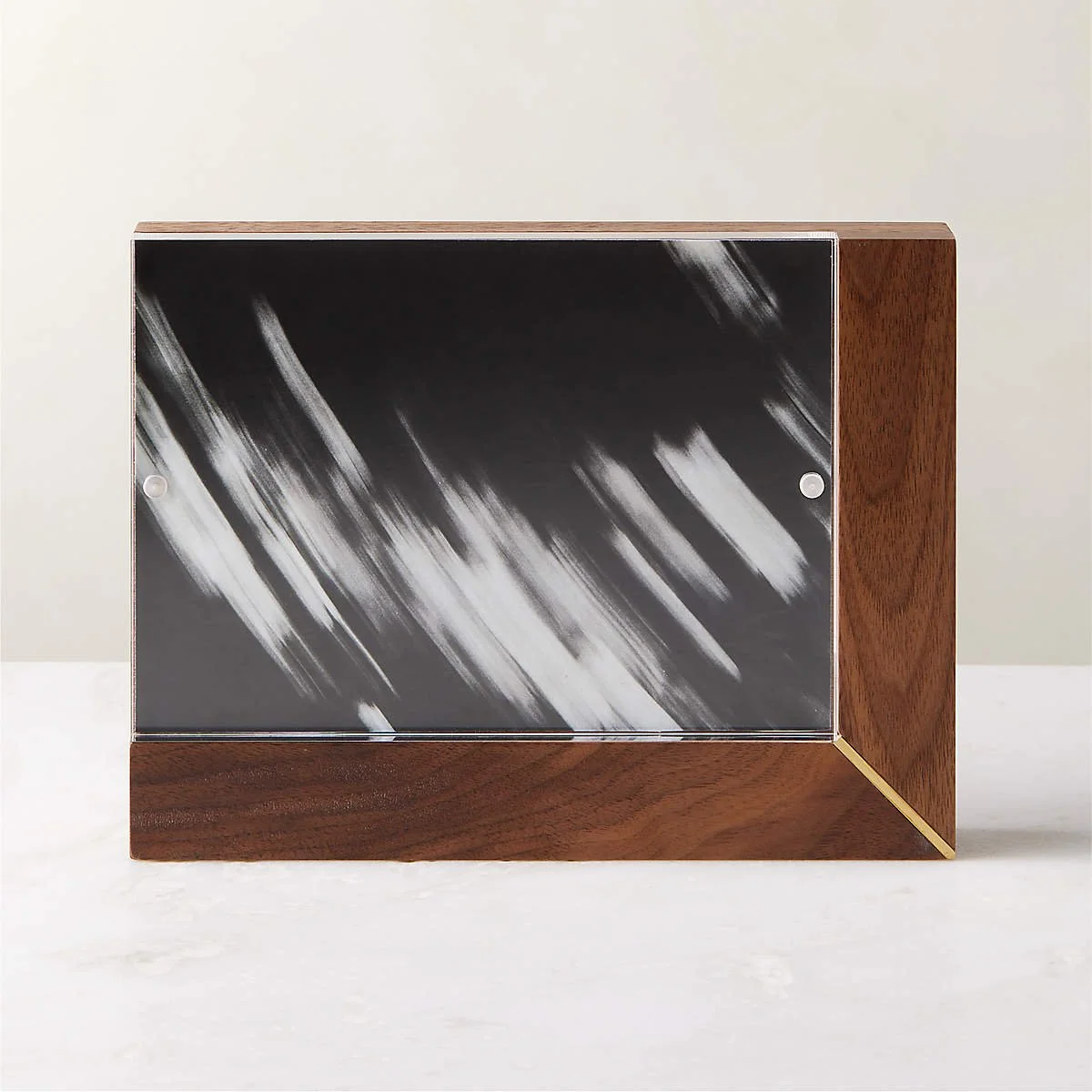 Designer Approved Picture Frames For Your Bookcase, Tabletop or Dresser ...