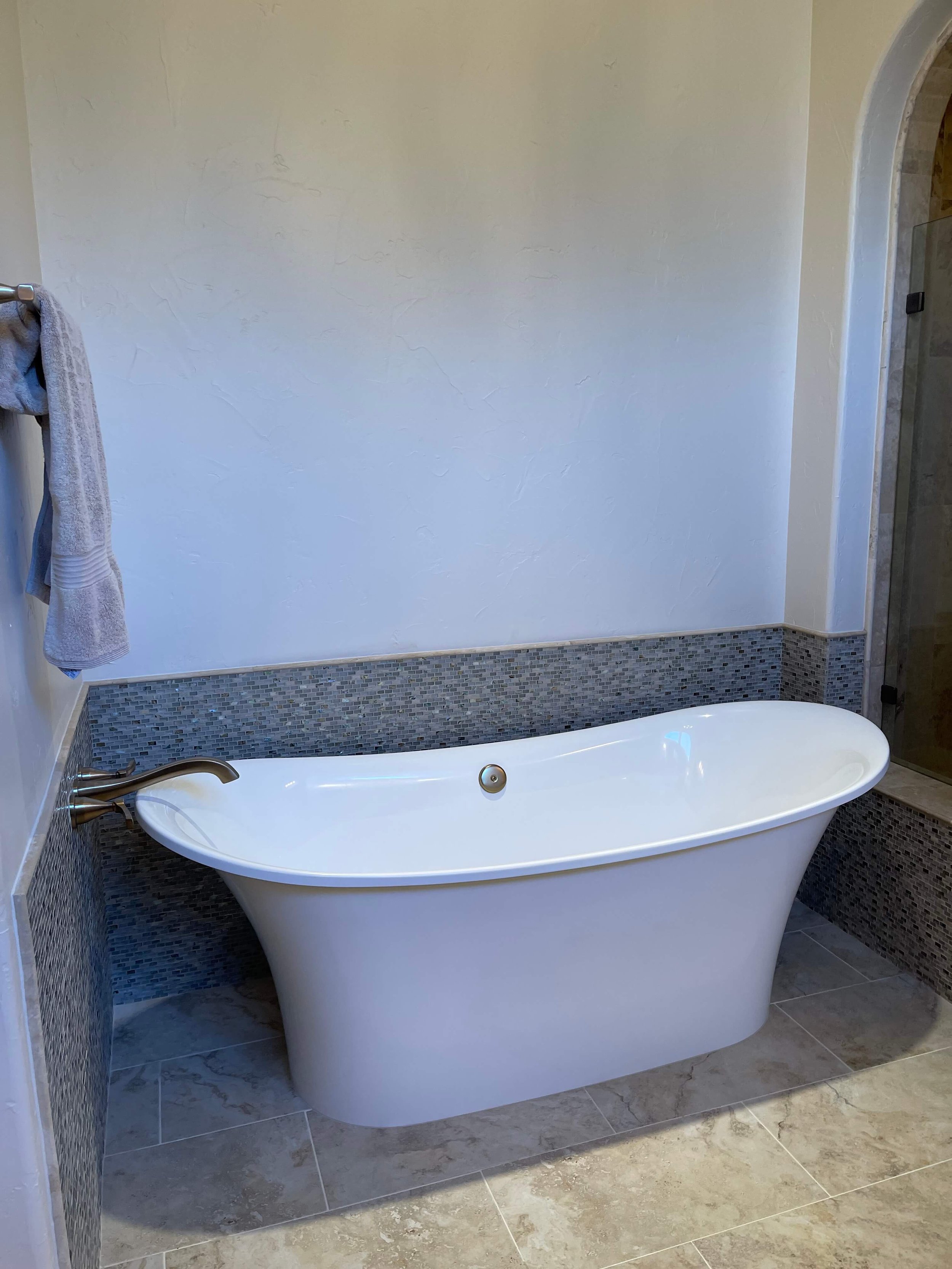 8 Ways to Add Color and Interest to an All White Bathroom — DESIGNED