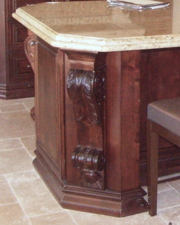 How Today's Moody Kitchens are Different From Yesterday's Tuscan Looks ...