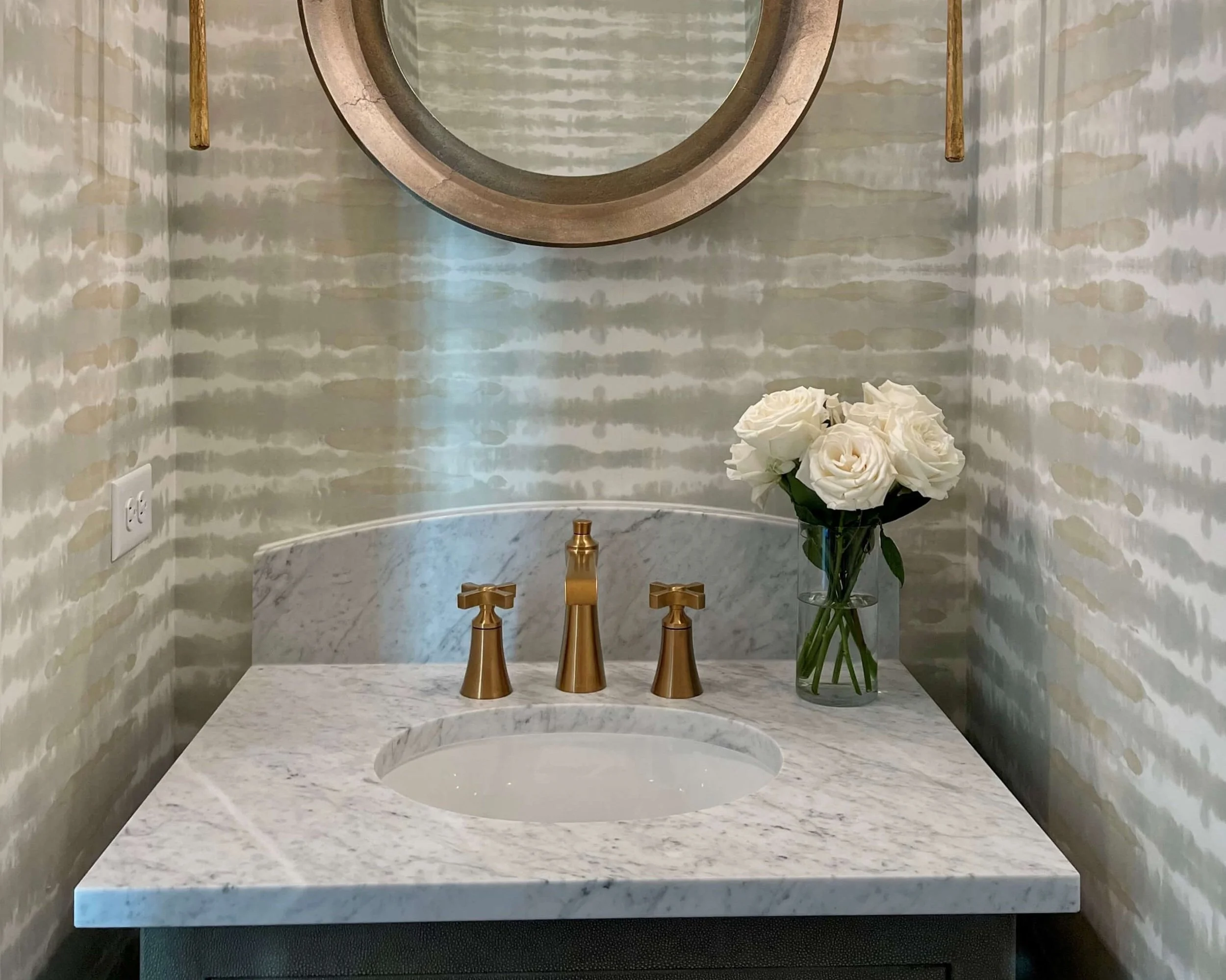 10 Must-Have Pieces of Powder Room Decor — DESIGNED