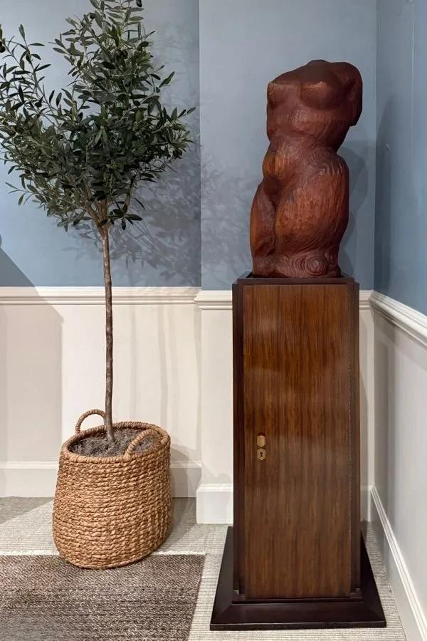 Odd corner to fill? Try pedestals, totems, columns and plant stands ...