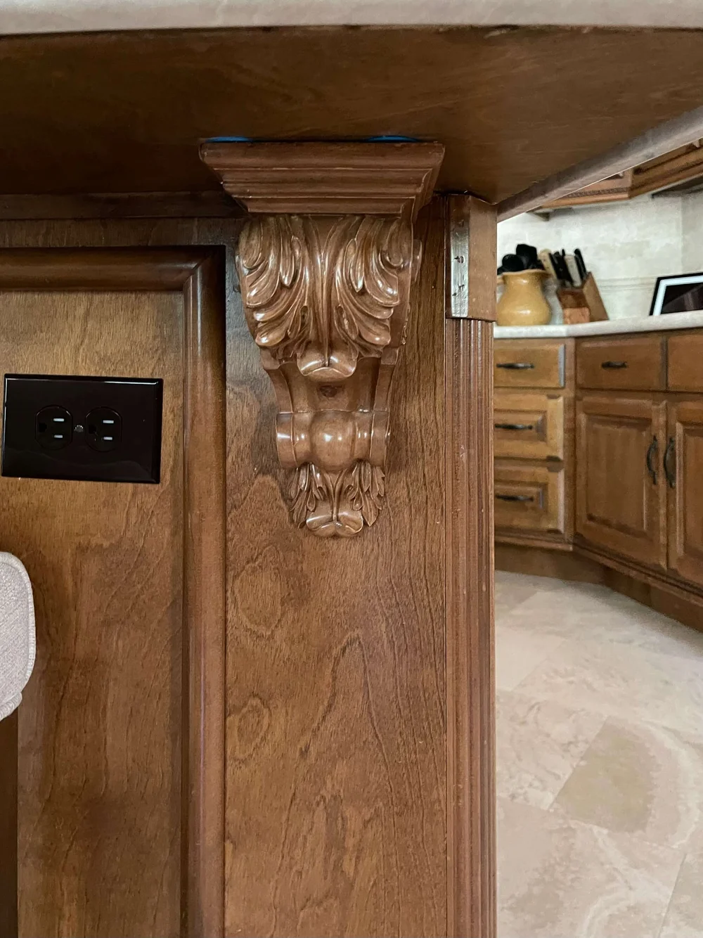 How Today's Moody Kitchens are Different From Yesterday's Tuscan Looks ...