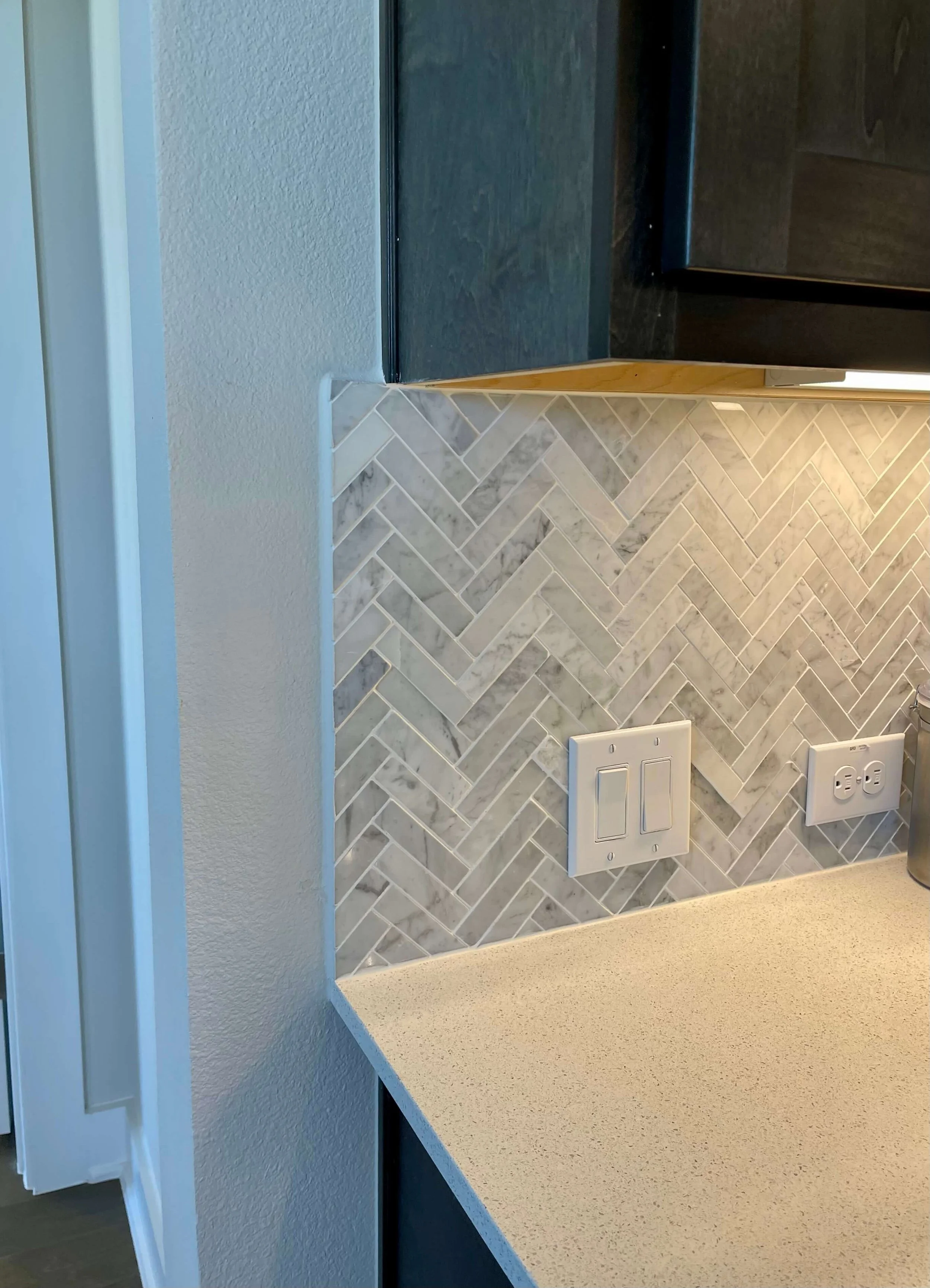 Where do you end a kitchen backsplash? — DESIGNED