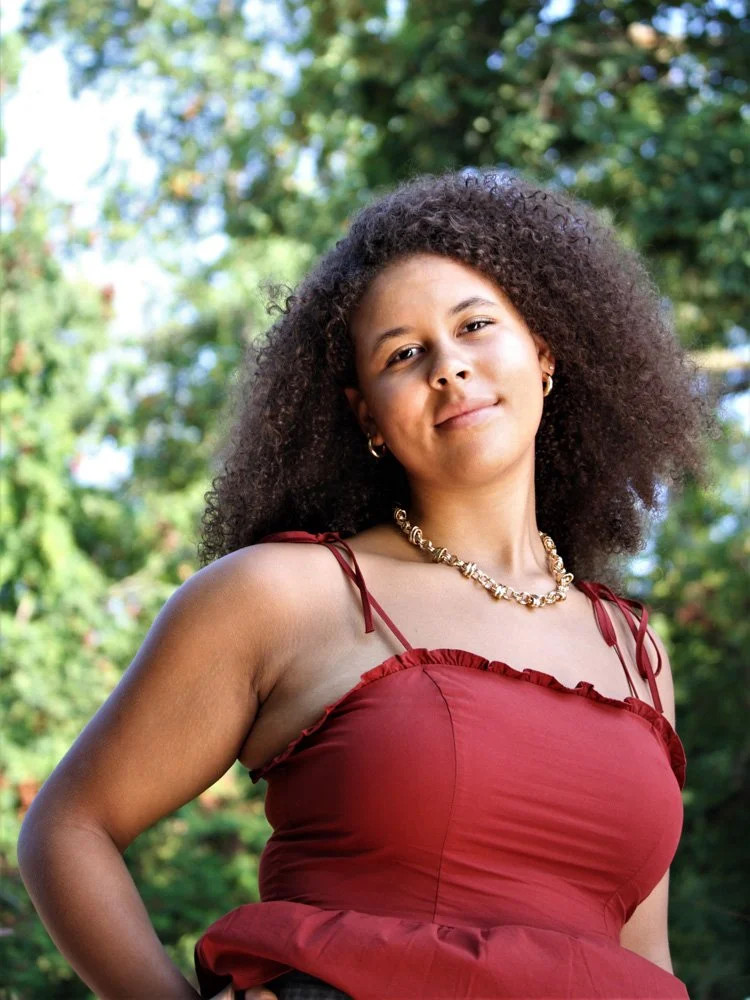 Sharon Thompson Gallery — Bloomington Photography Club