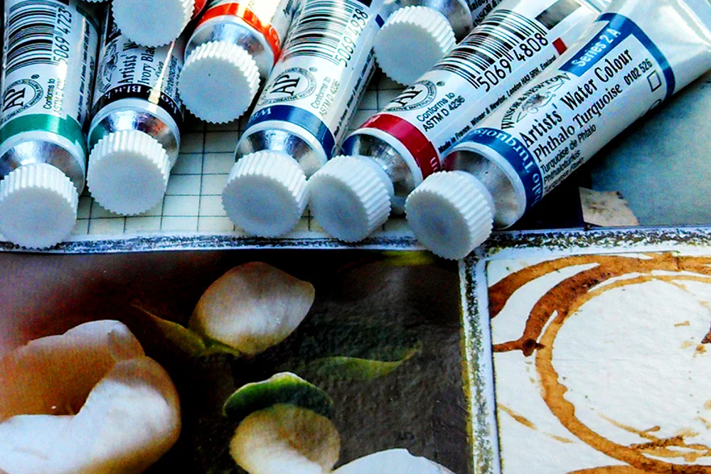 12+ Ideas for Color Swatches (and Why You Should Paint Some)