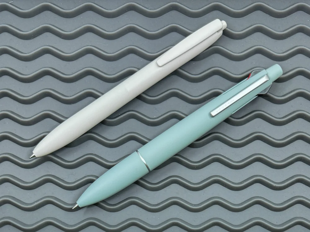 uniball Jetstream Lite Touch Ballpoint Pen Review — The Pen Addict