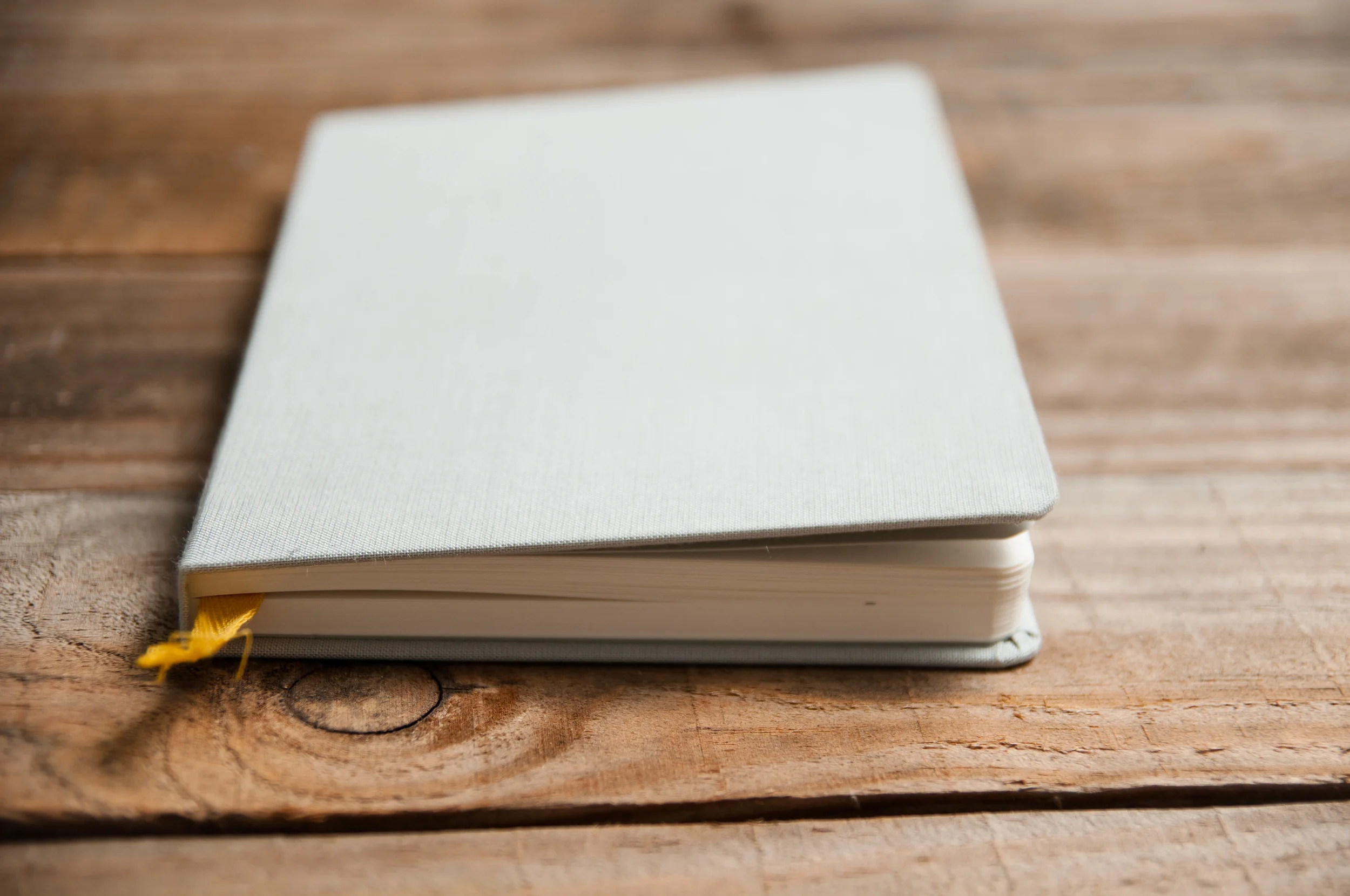 Baron Fig Confidant Review — The Pen Addict