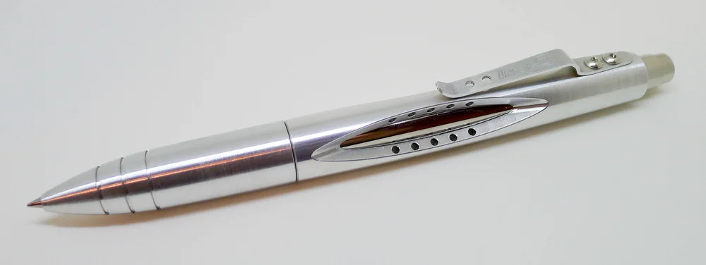 Airfoil Click Pen Review — The Pen Addict