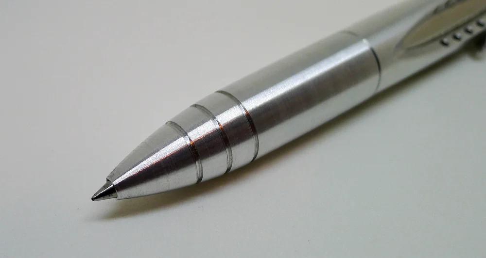 Airfoil Click Pen Review — The Pen Addict