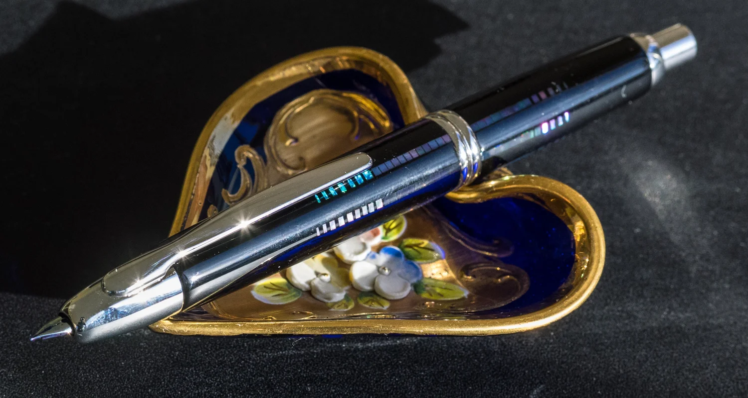Pilot Vanishing Point Raden Water Surface Fountain Pen: A Review — The ...