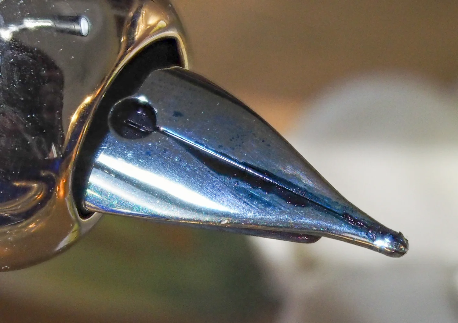 Pilot Vanishing Point Raden Water Surface Fountain Pen: A Review — The ...