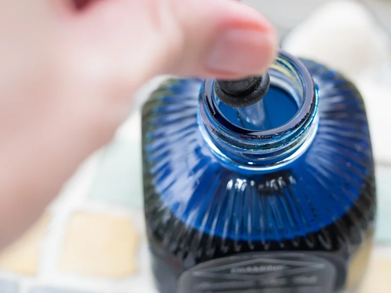 Visconti Traveling Inkwell: A Review — The Pen Addict