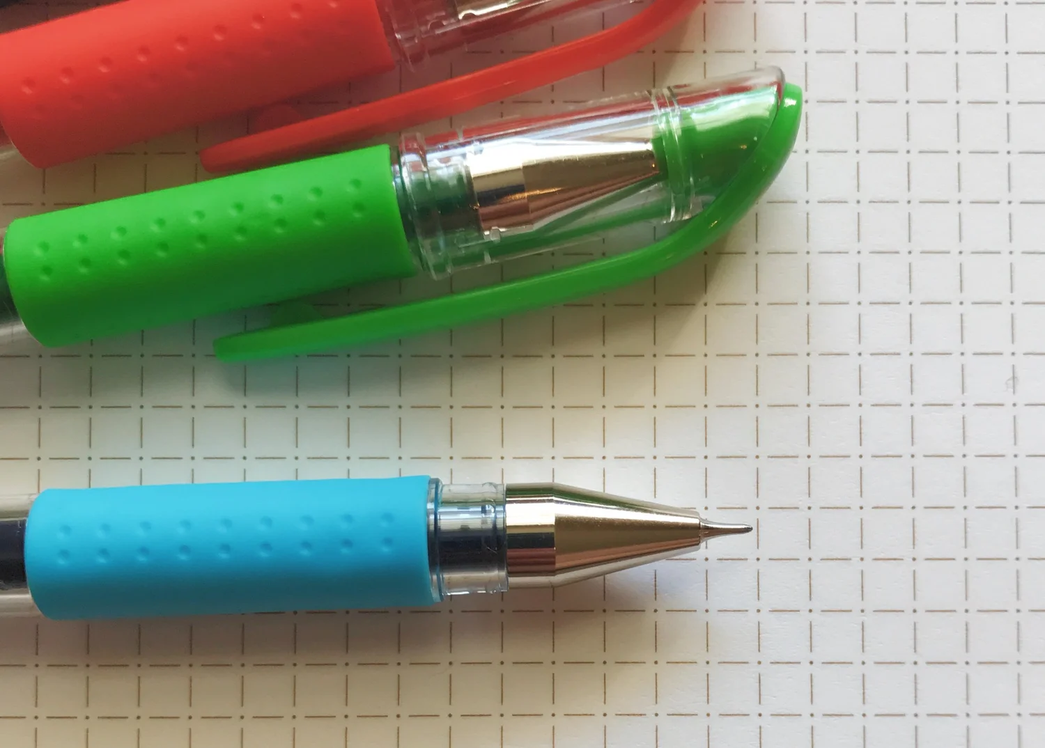 Uni-ball Signo Needle Gel Ink Pen Review — The Pen Addict