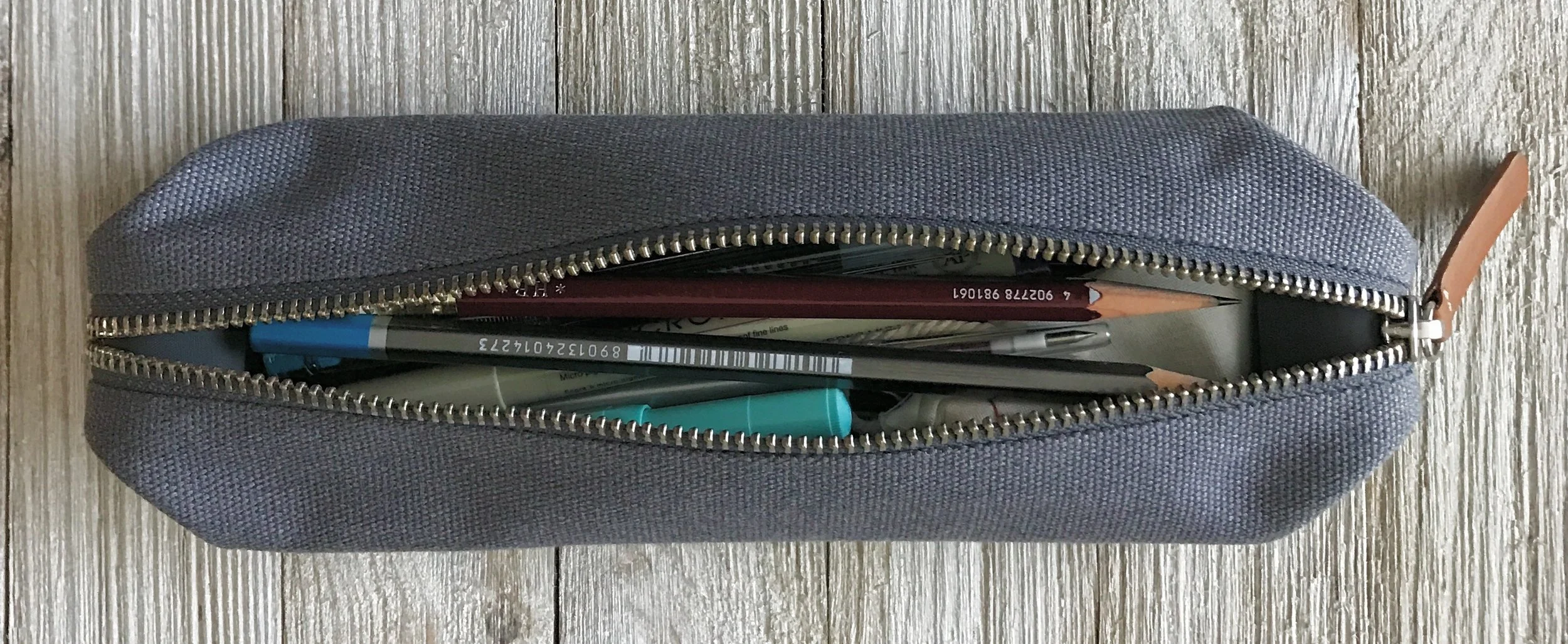 Bellroy Pencil Case Review — The Pen Addict