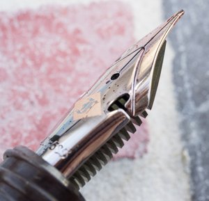 A Comparison of Three Modern Flex Nibs — The Pen Addict