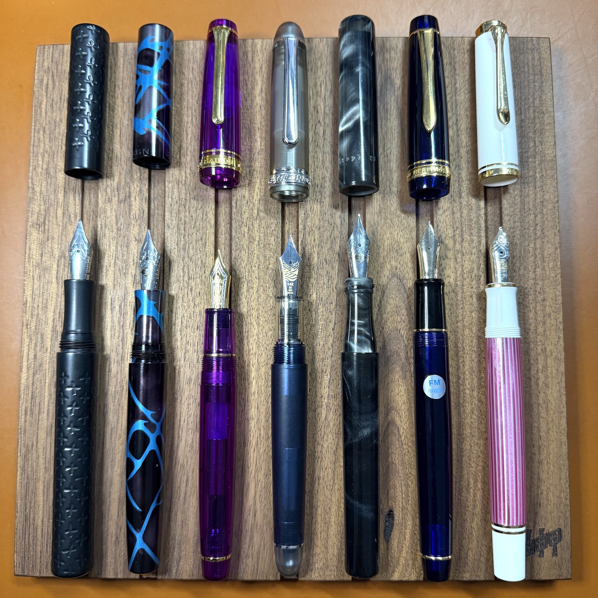 Schon DSGN x Custom Nib Studio Sashiko Fountain Pen Review — The Pen Addict