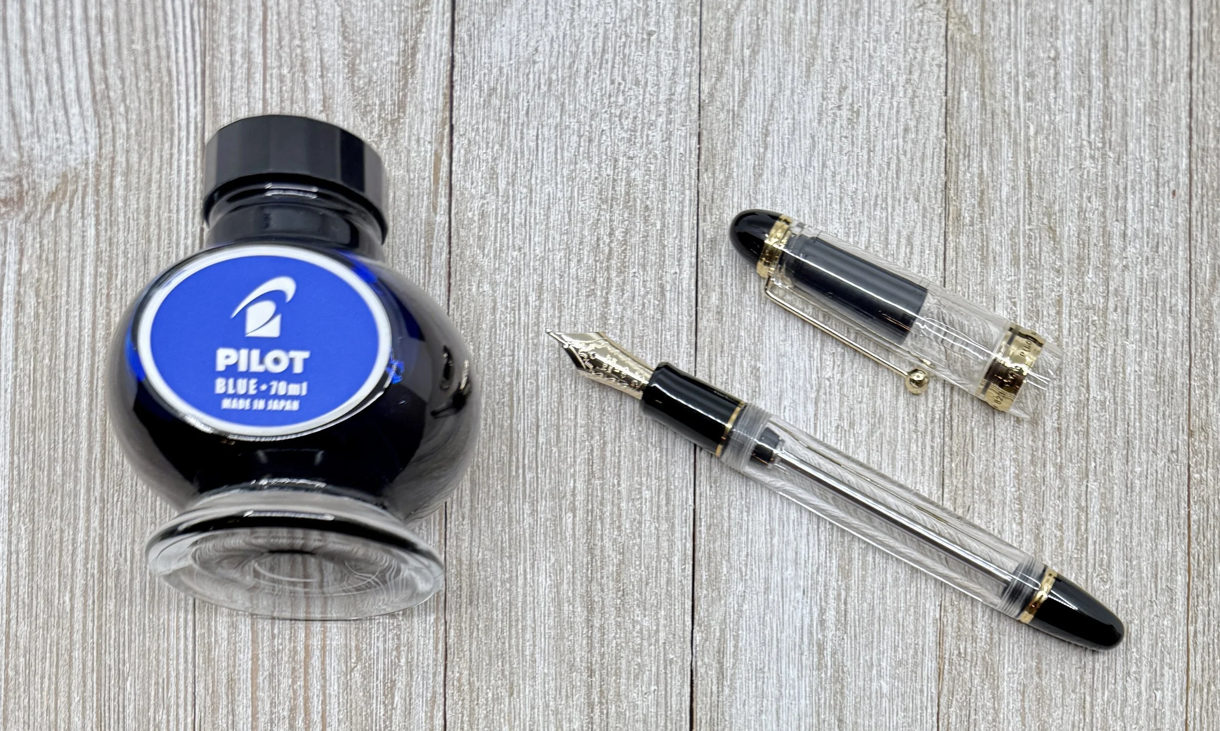 Pilot Custom 823 Fountain Pen - A Fresh Look — The Pen Addict