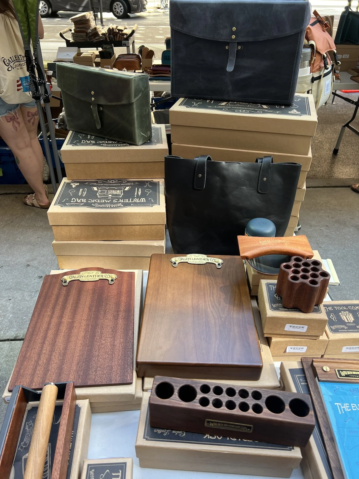 Atlas Stationers’ Sidewalk Sale — The Pen Addict