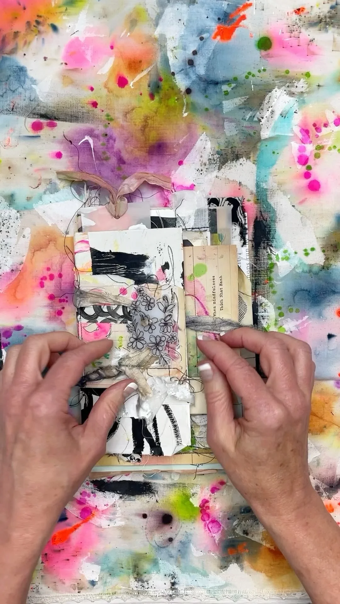 How To Create Digital Art Calendar in Canva