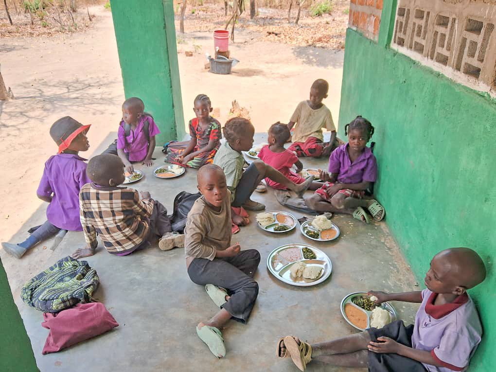 Susu Community — Hands at Work in Africa