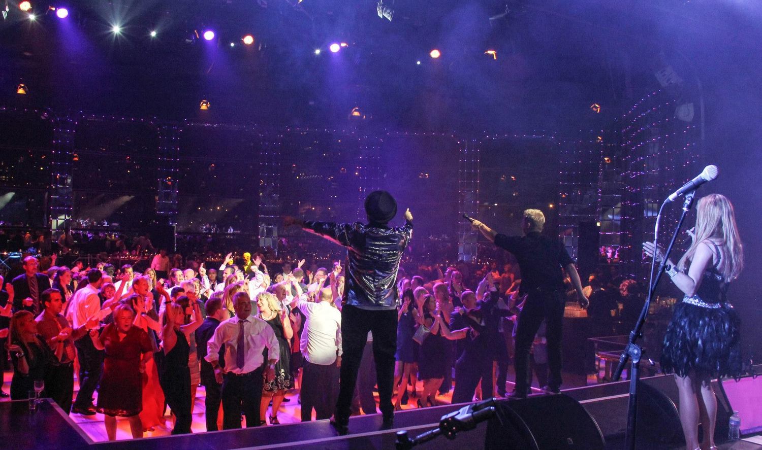 DanceBands | Hire a Live Band! Pro Dance Bands for Events, Weddings ...