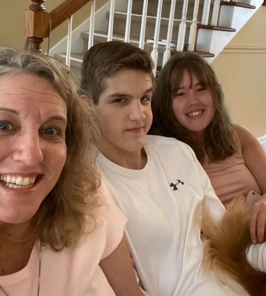 Angie Gibbons's Instagram, Twitter & Facebook on IDCrawl
