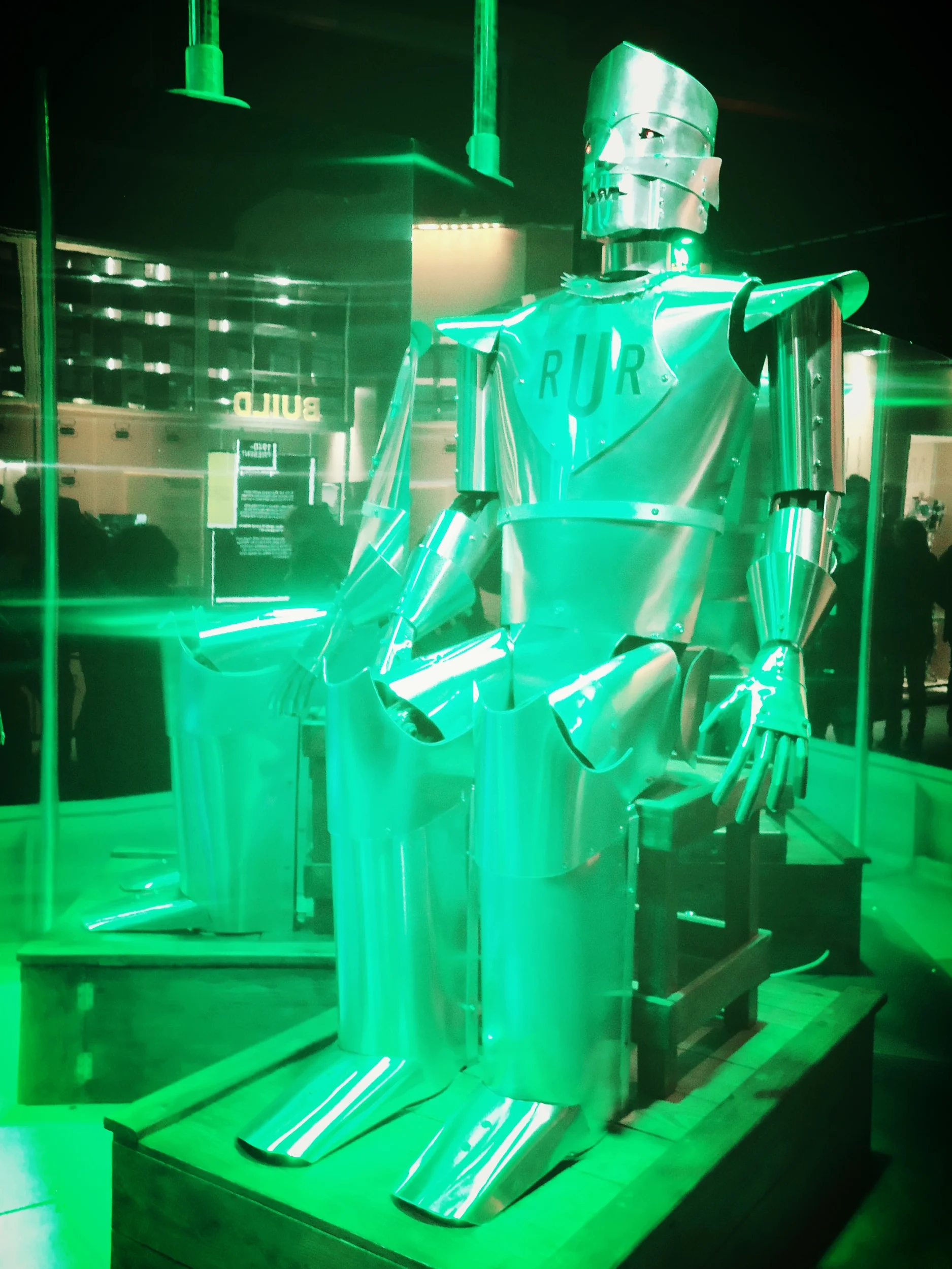 Robots Exhibition at the Science Museum Astonishes