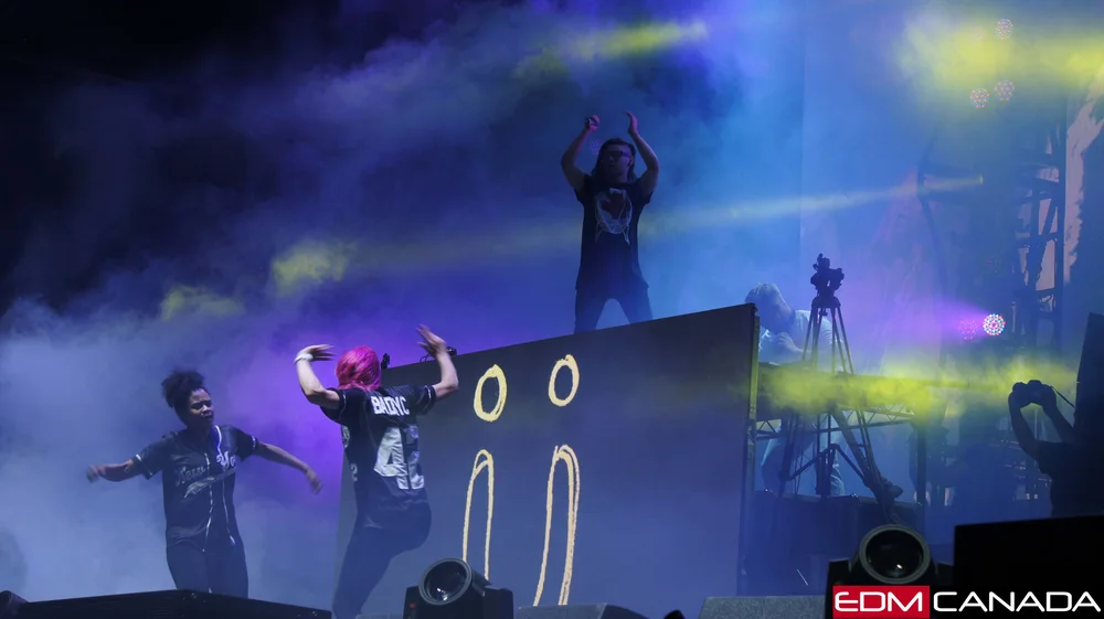 The first stop of the Full Flex Express at Ottawa's Bluesfest was a ...