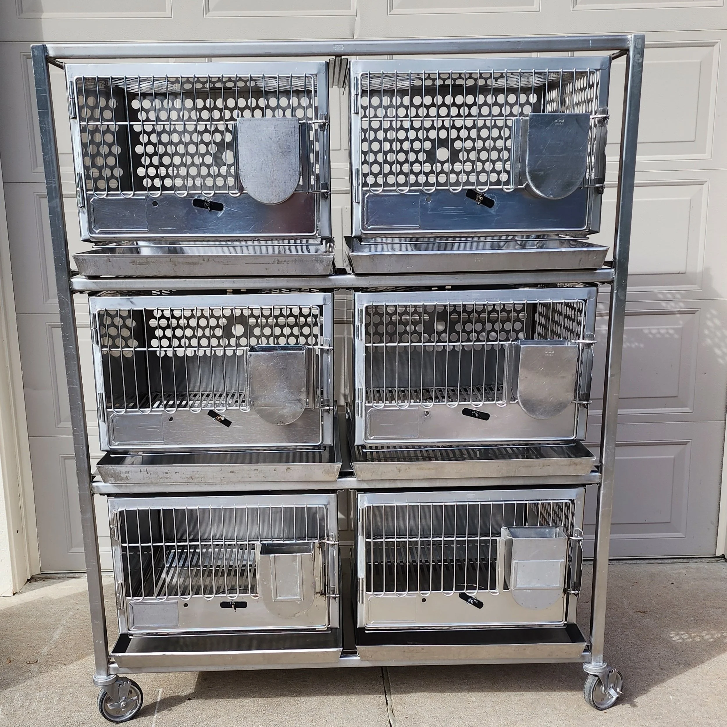 Cages-Kennel equipment — Used Vet Equipment