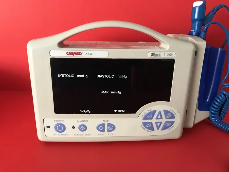 Sold - $350.00 S#148 Casmed 740 Monitor with Massimo Sp02, NIBP ...