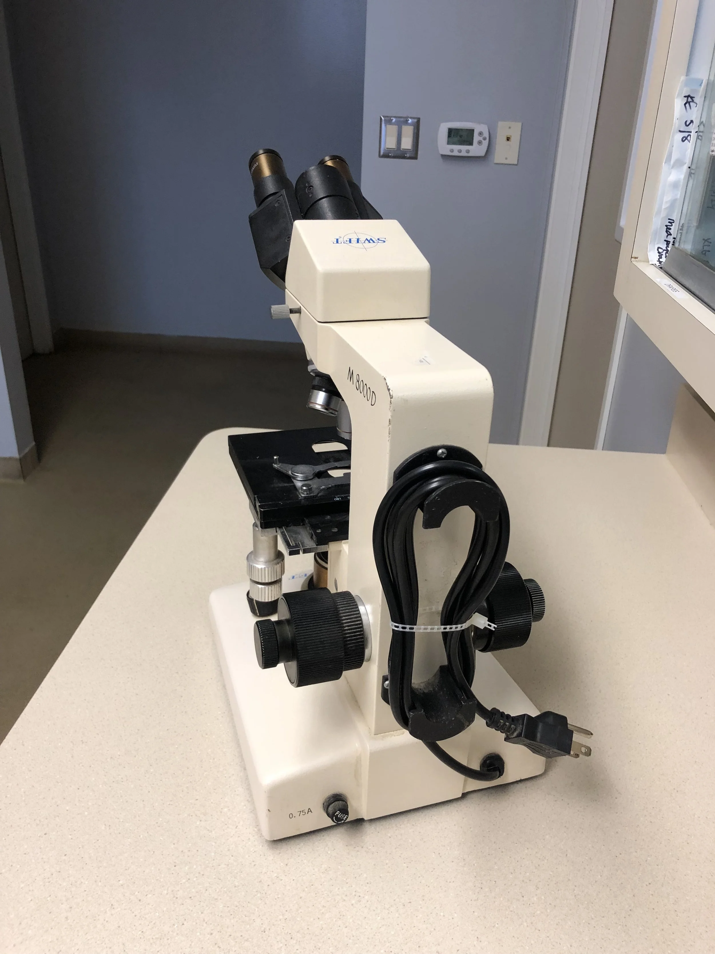 SOLD $175 SOLD Swift Microscope - 4x, 10x, 40x, 100x — Used Vet Equipment