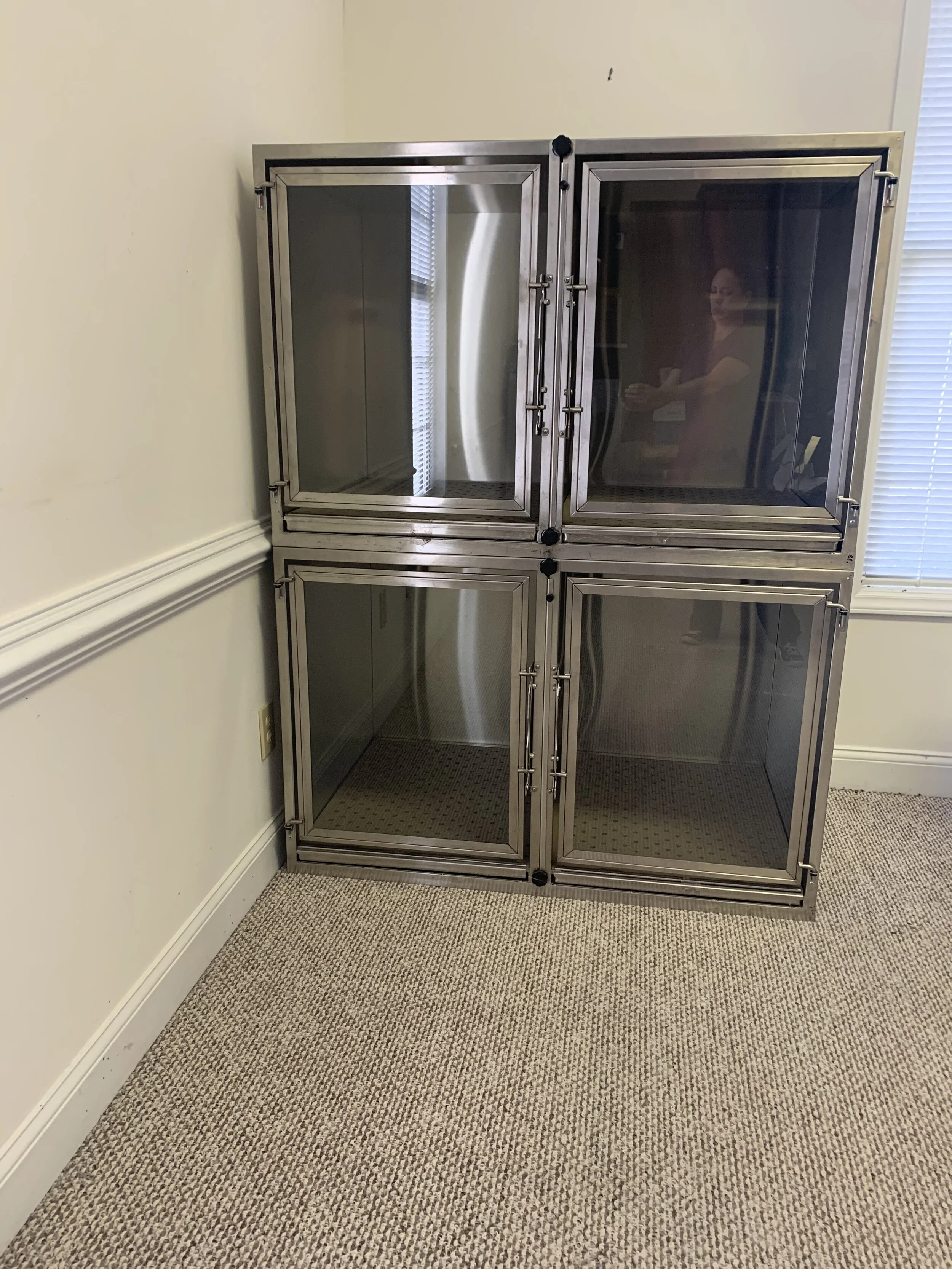 SOLD $2000 SOLD (3) 2009 TriStar Glass Front Cages in NC — Used Vet ...