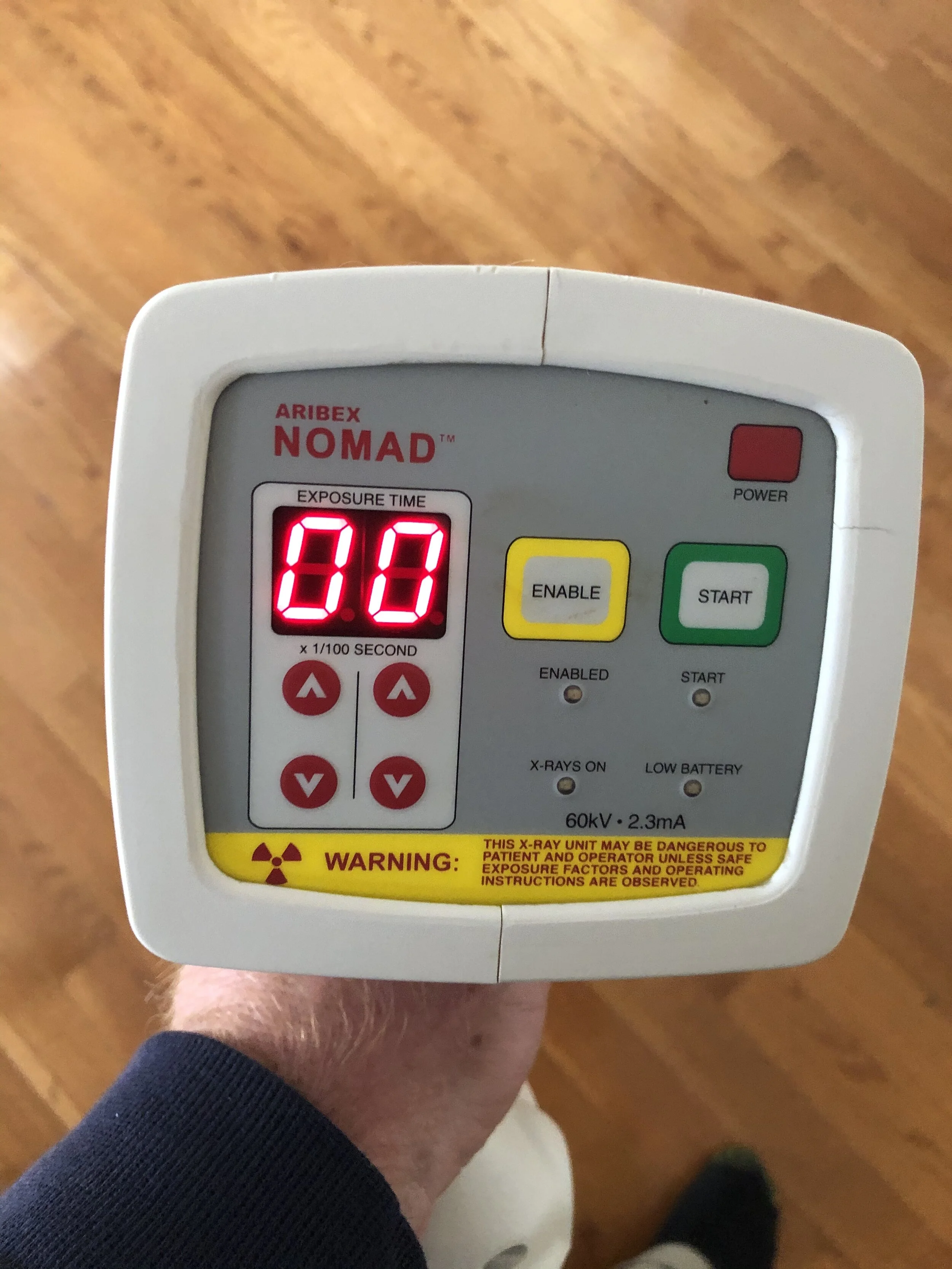 SOLD $1500 SOLD Nomad Examiner portable hand held dental xray — Used ...